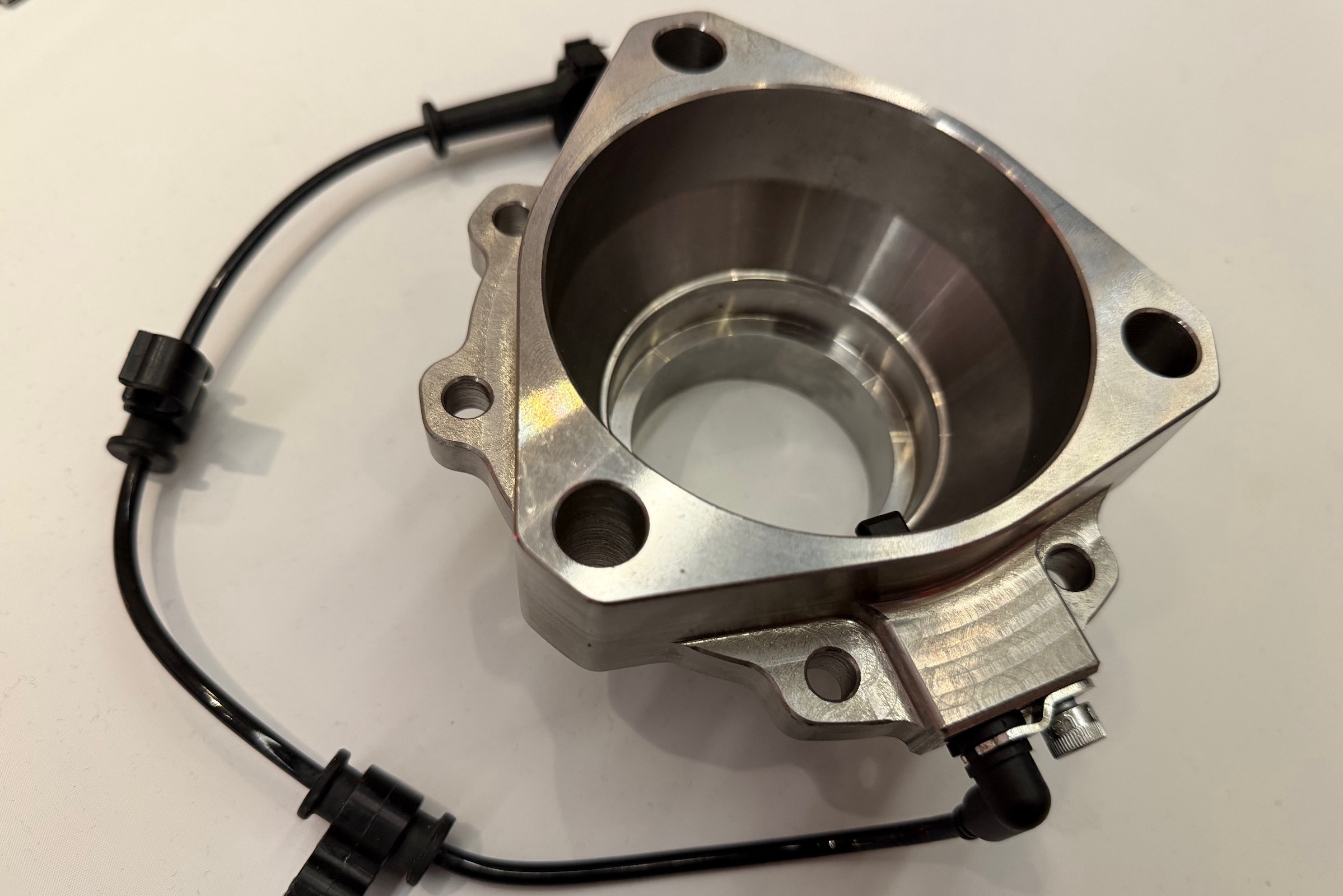 PRI 2025: Currie Evolved Ford’s 9-Inch With Its Apex Floater