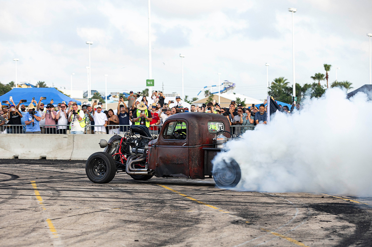 Pro Burnout Cars Bring The Smoke To Mustang Week Texas 2026