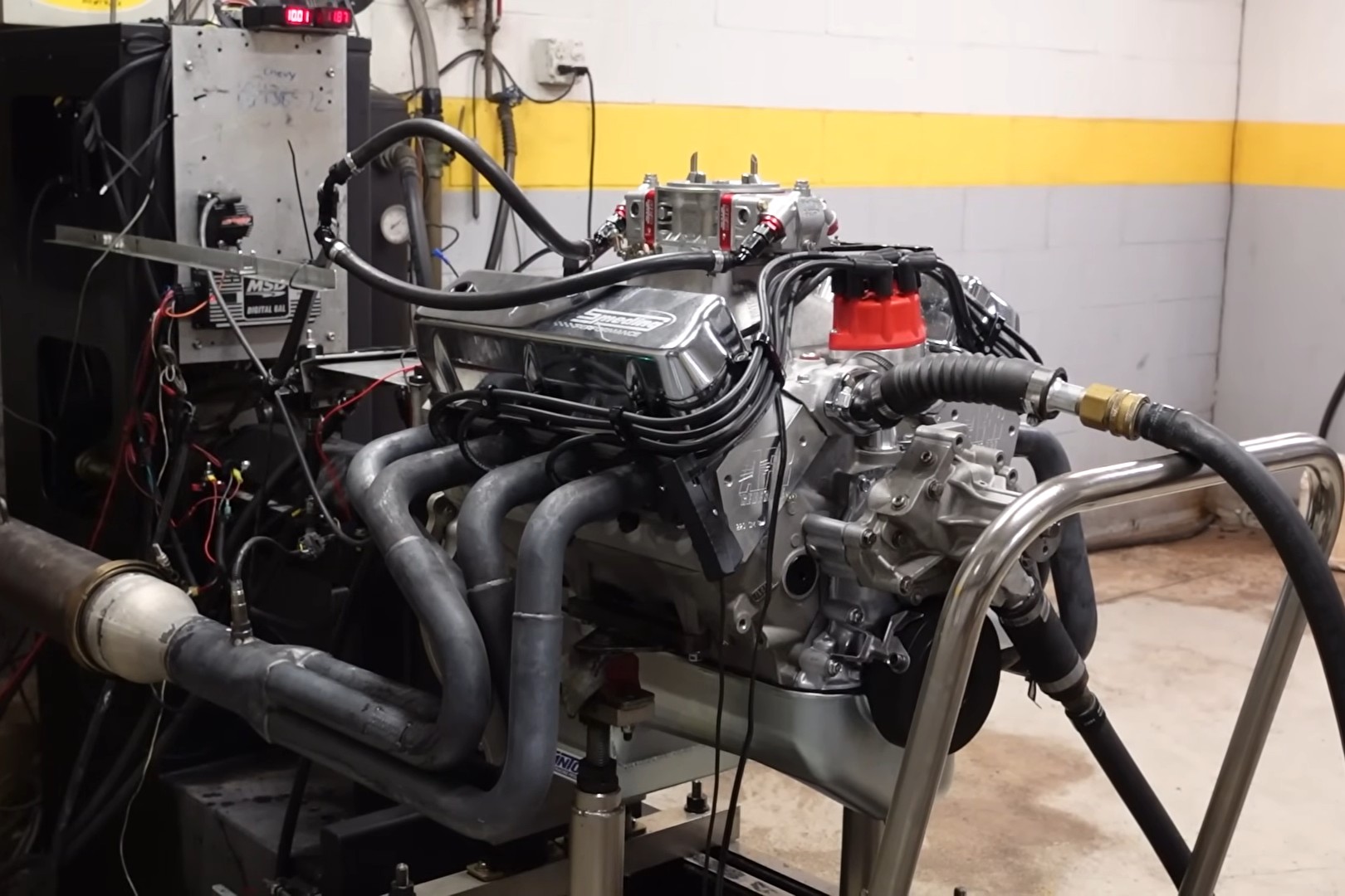 Dyno Testing A Custom All-Aluminum 427 V8 Street Engine